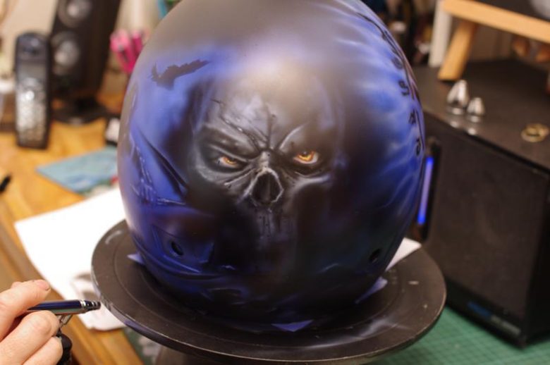 Custom painted harness racing helmet – Alison Arts