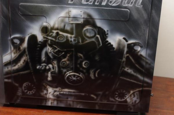 Custom airbrushed PC case - Fallout theme airbrushed computer case