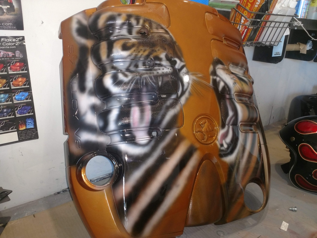 Custom painted Lion and Tiger engine cover - ALISON ARTS